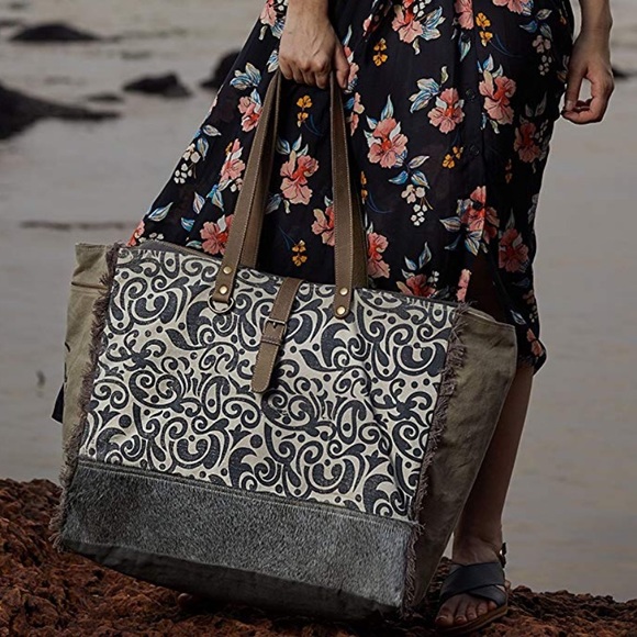 Myra Bag | Bags | Myra Floral Print Weekender Bag S142 | Poshmark
